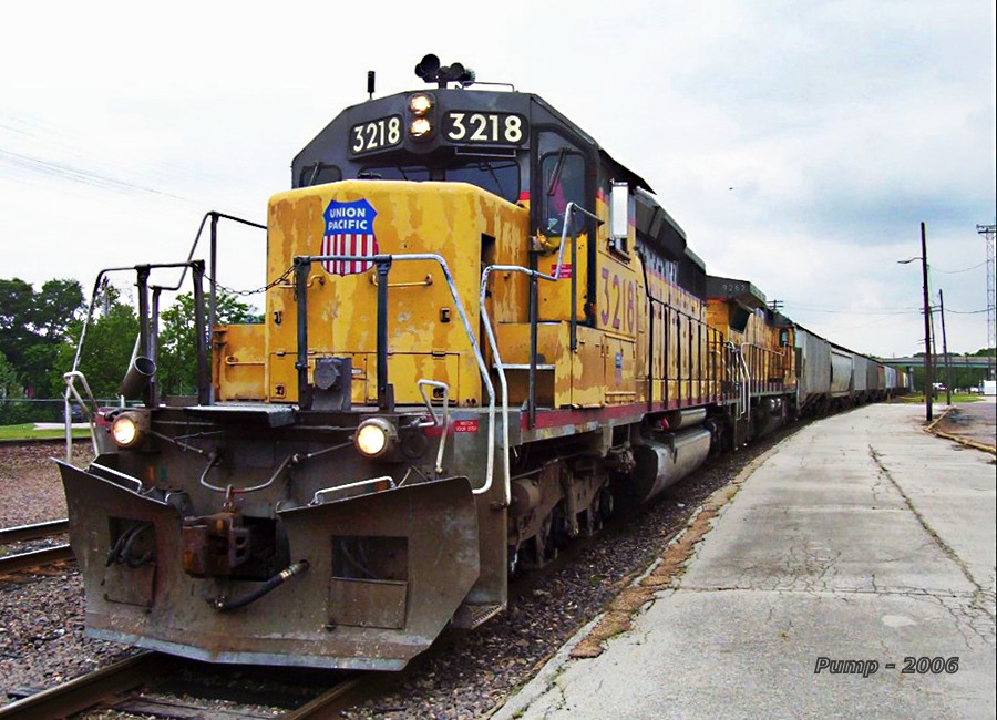 Northbound UP Empty Grain Train